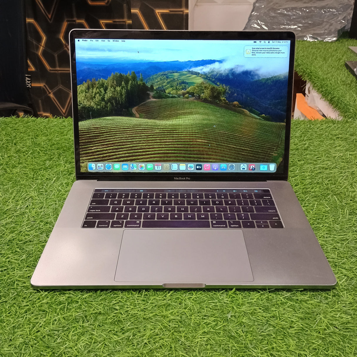 Apple MacBook Pro A1990 i7 with Touch Bar 2019 Model (Refurbished ...